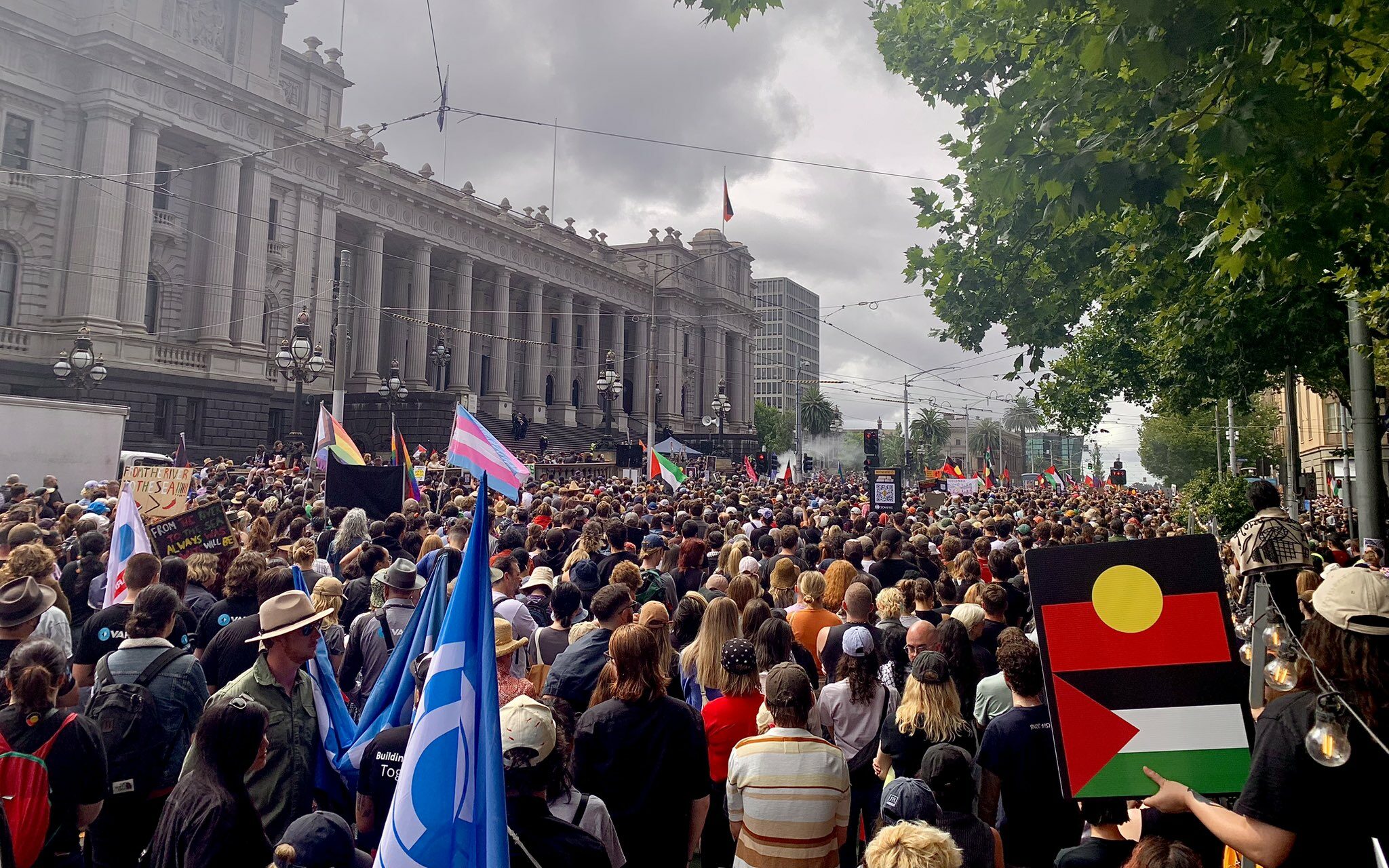 Aboriginal flags outnumbered at 'Invasion Day' protest