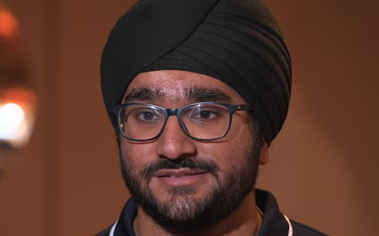 Paramedics allowed 'cultural beards' after Sikh complaint