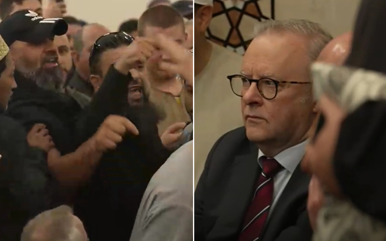 Muslims call Australian PM 'putrid dog' during mosque visit